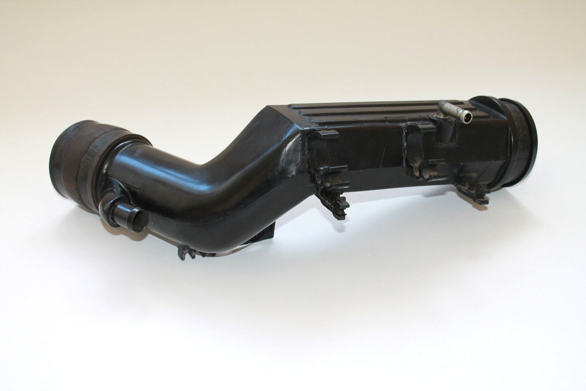 NISSAN SKYLINE R31 ENGINE INTAKE CROSS OVER PIPE – shop31